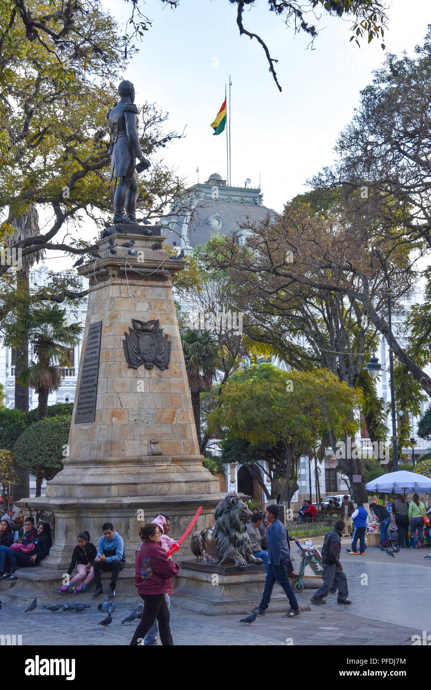 A statue of simon bolivar hi-res stock photography and images - Alamy