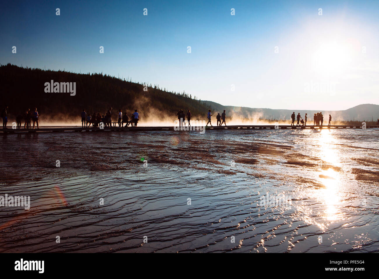 Yellowstone national park usa grand prismatic spring hi-res stock ...