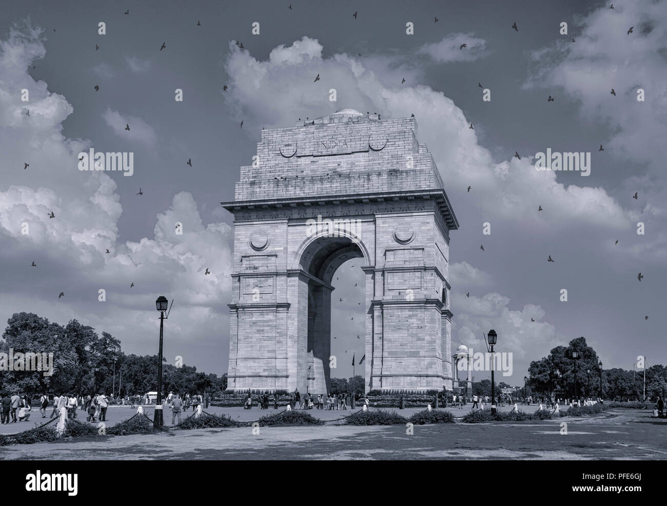 Delhi ancient gateway hi-res stock photography and images - Alamy