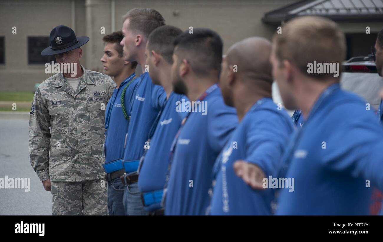 433rd training squadron hi-res stock photography and images - Alamy