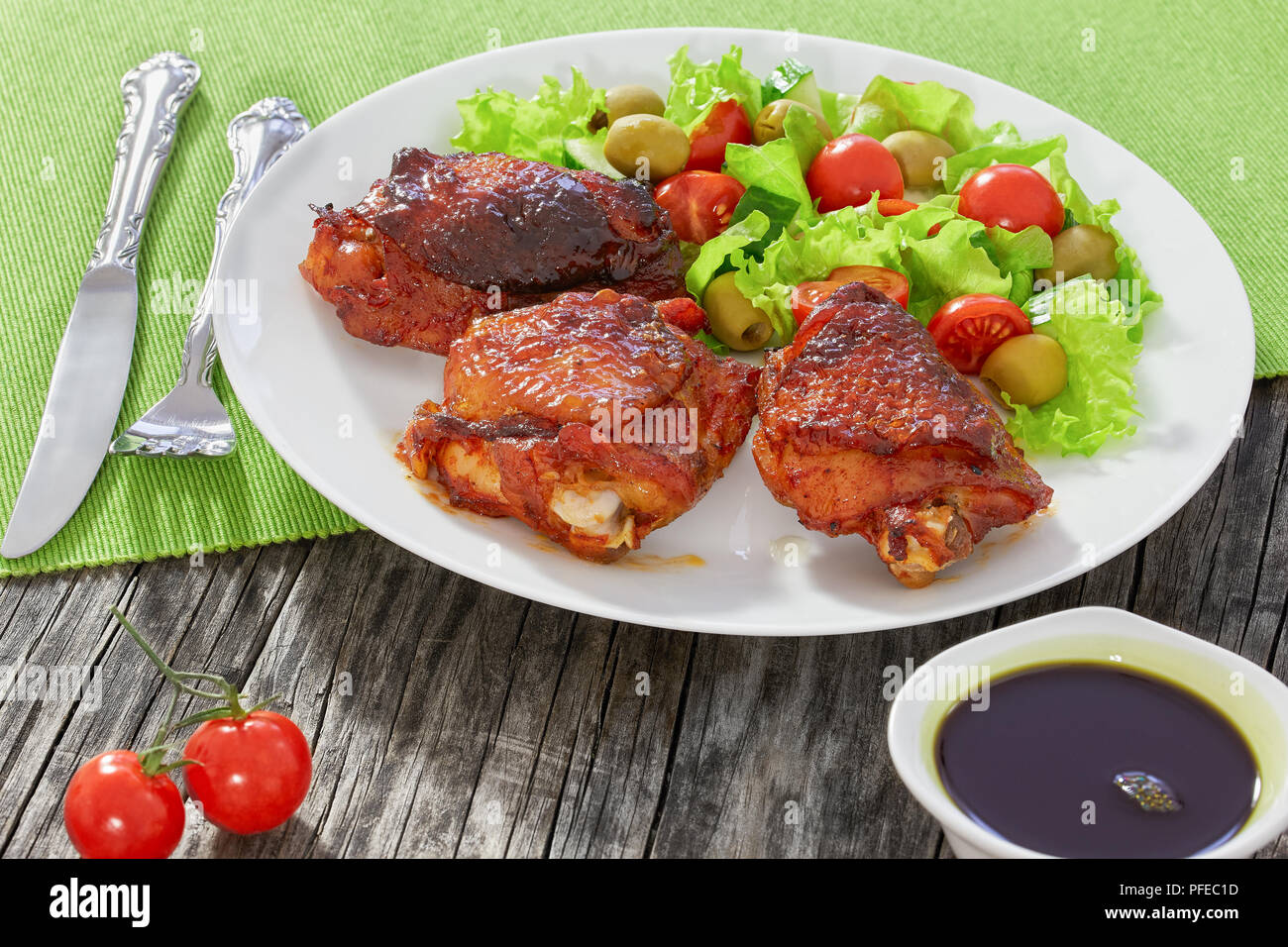 Chicken gravy boat hi-res stock photography and images - Alamy