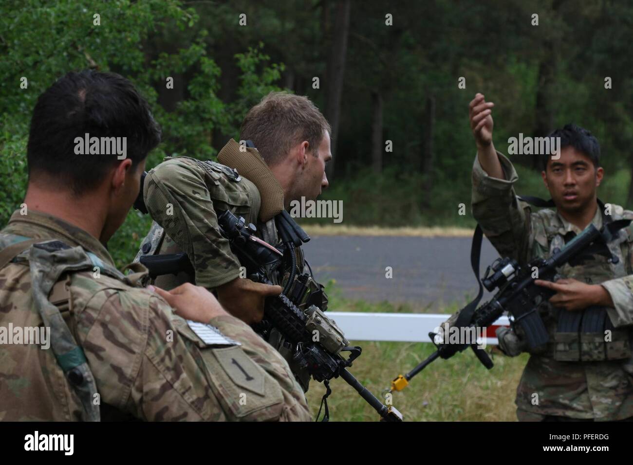 143rd airborne infantry hi-res stock photography and images - Alamy