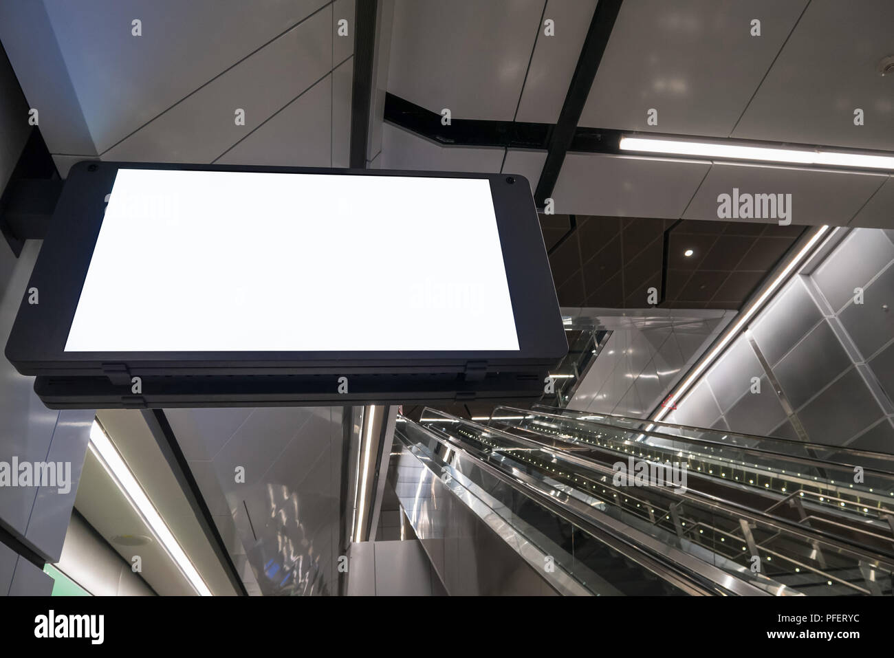 Train station screen advertising hi-res stock photography and images ...