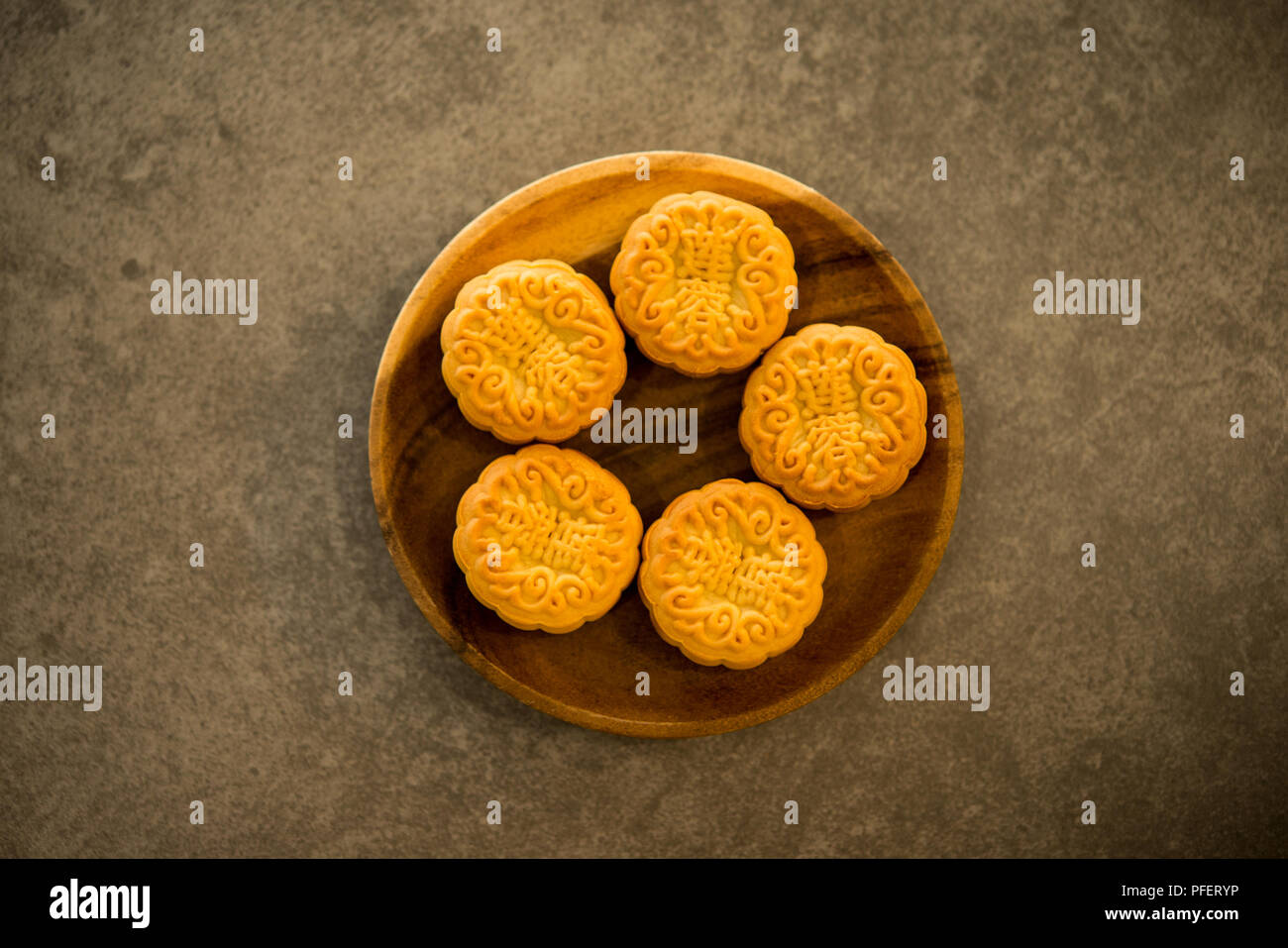 Traditional moon cakes is offered to friends or family during Mid ...