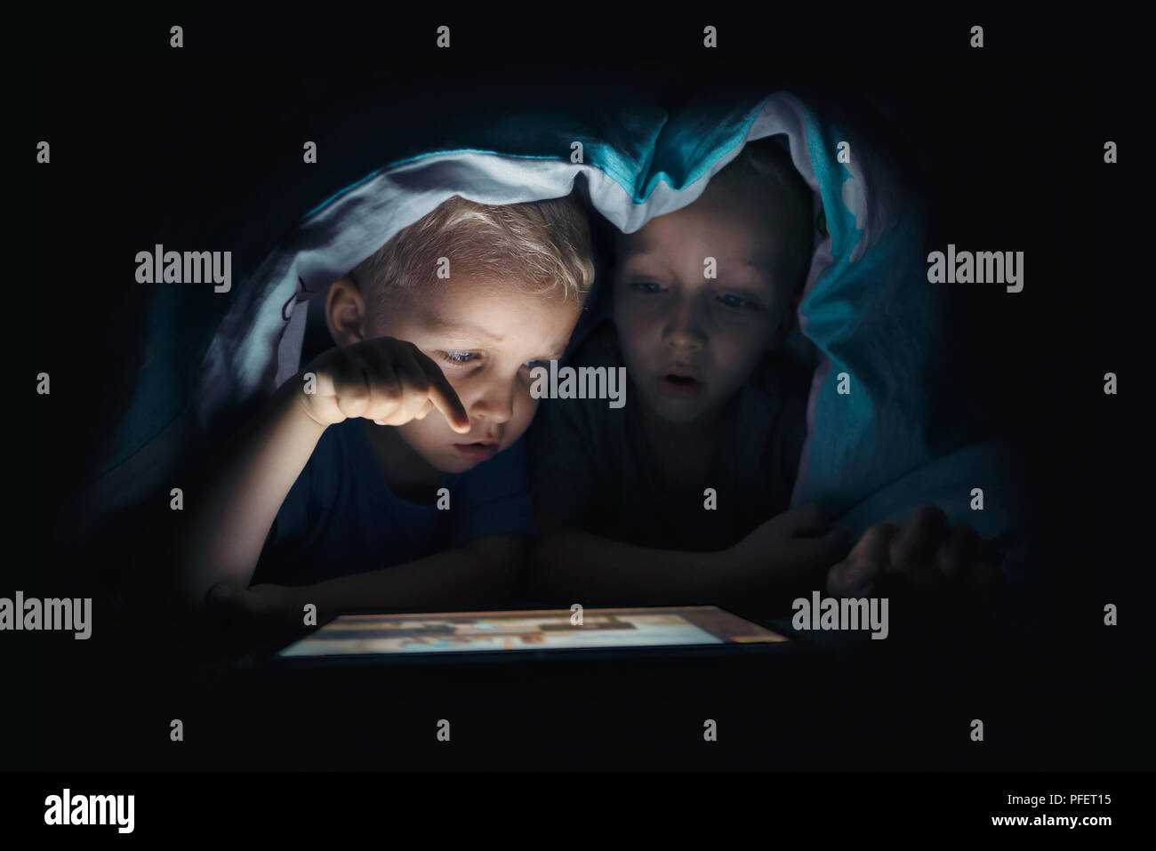 Online safety for kids hi-res stock photography and images - Alamy