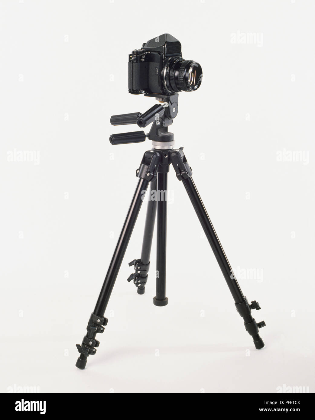 On a tripod hi-res stock photography and images - Alamy