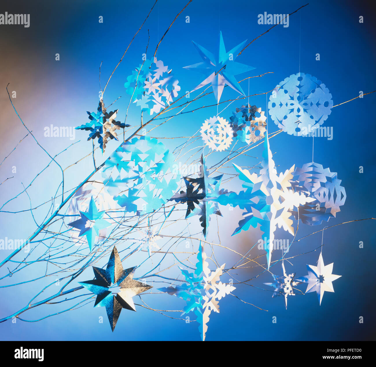 Silver stars cut out hi-res stock photography and images - Alamy