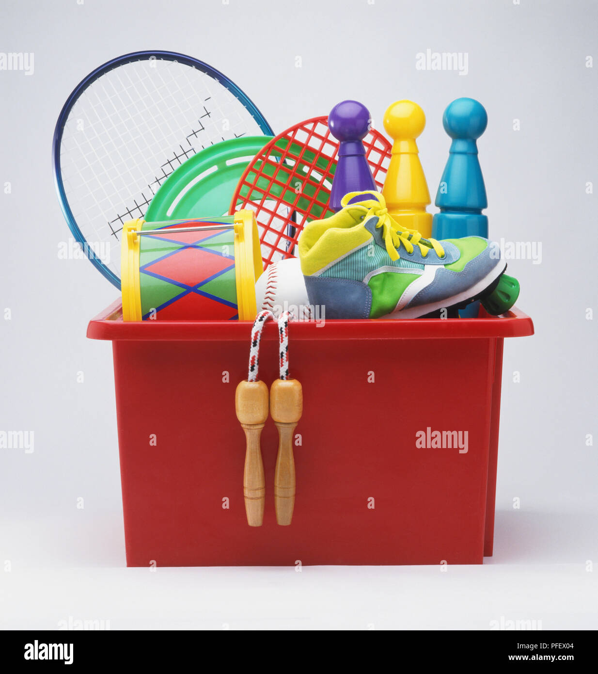 Storing rope hi-res stock photography and images - Alamy