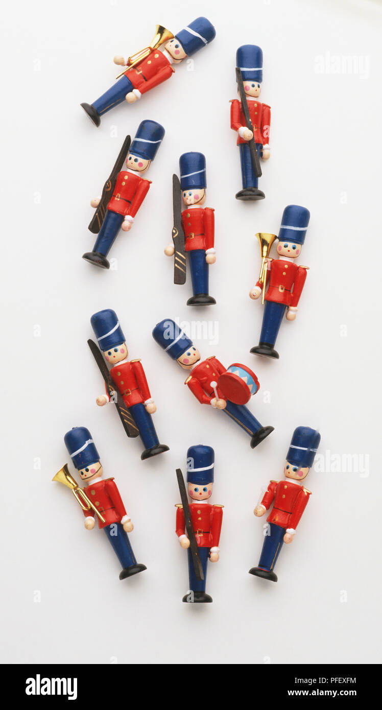 Toy soldier drum hi-res stock photography and images - Alamy