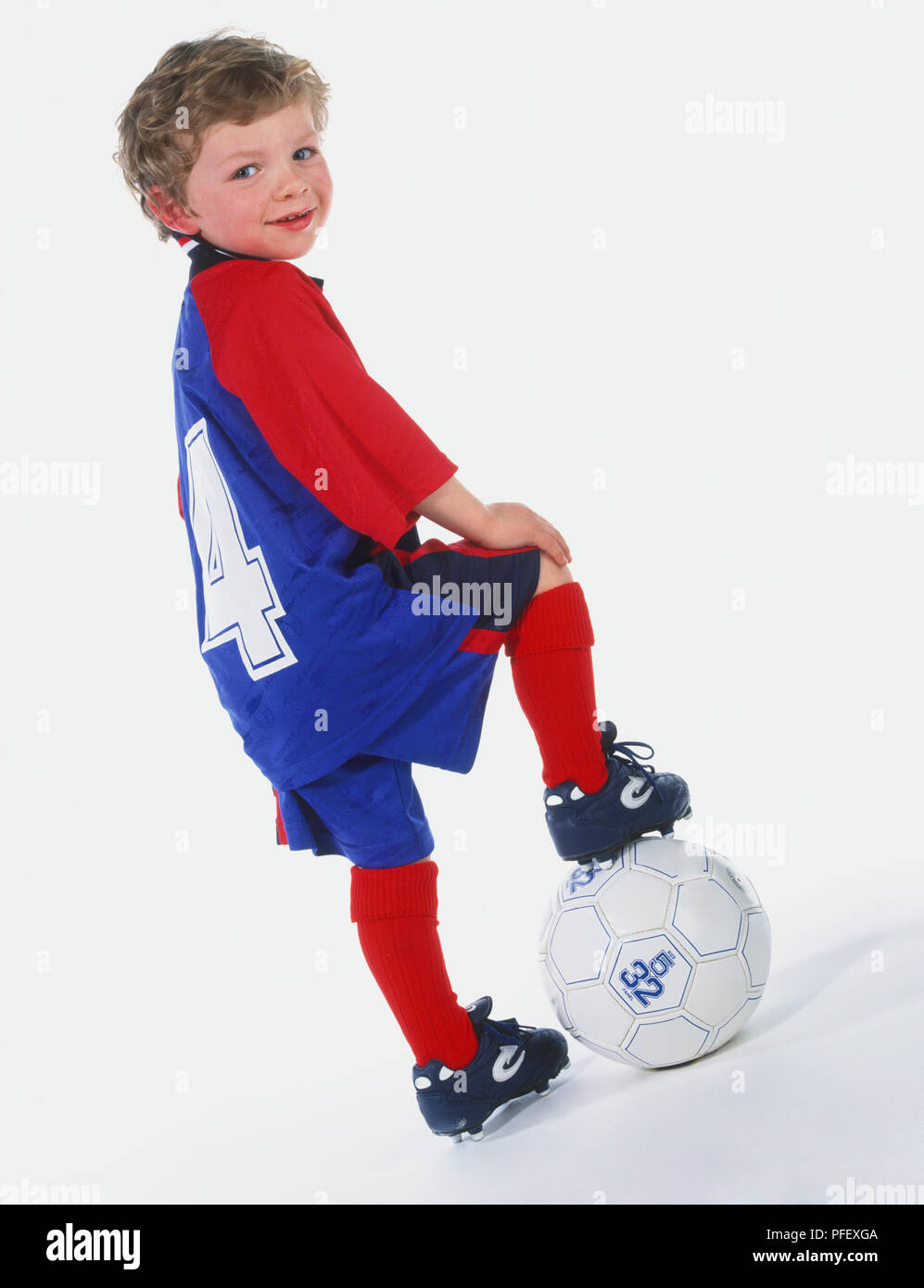 Looking over right shoulder hi-res stock photography and images - Alamy