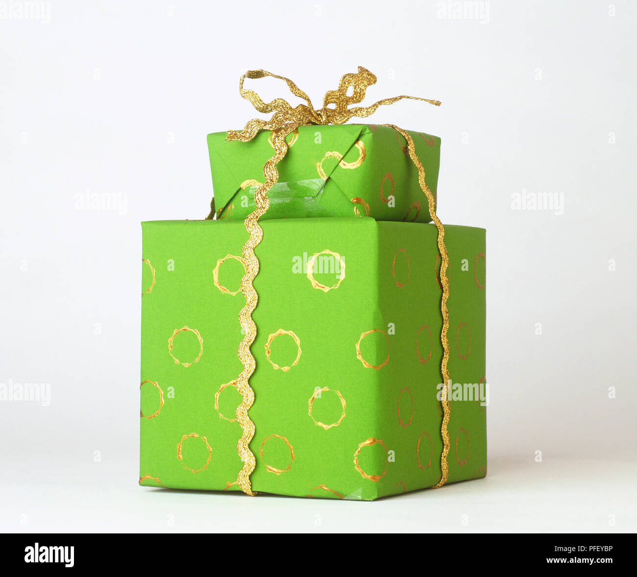 Gold boxes hi-res stock photography and images - Alamy
