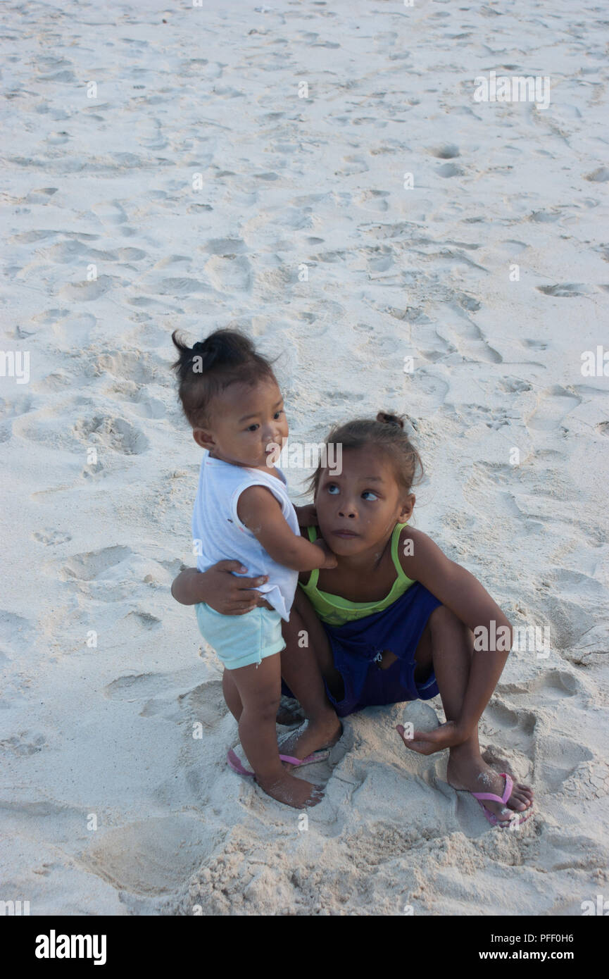 Filipino locals hi-res stock photography and images - Alamy