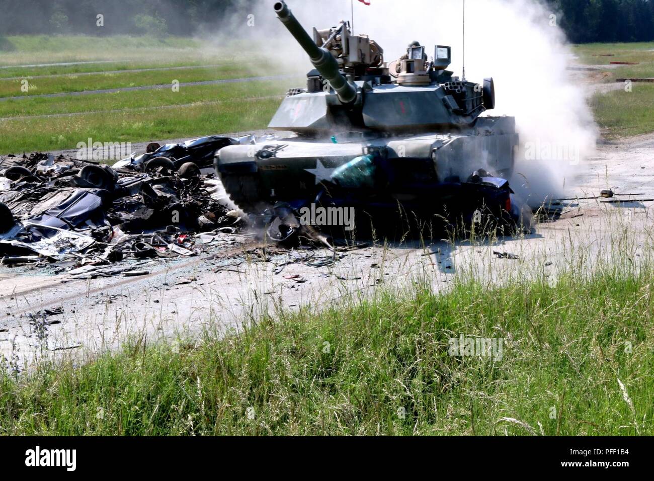 Tank maneuvering techniques hi-res stock photography and images - Alamy