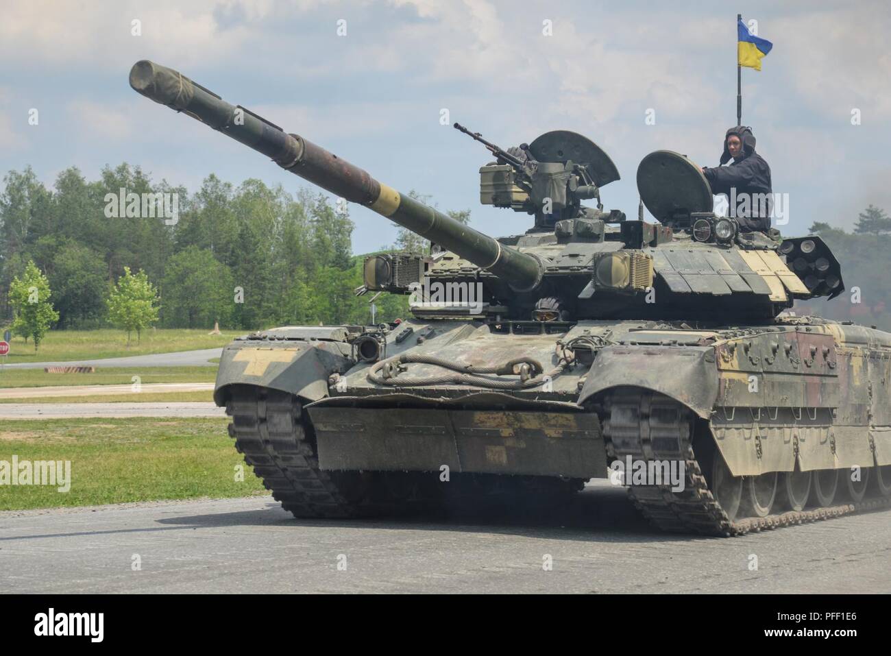Ukrainian soldiers assigned to the 1st Tank Company, 14th Mechanized ...