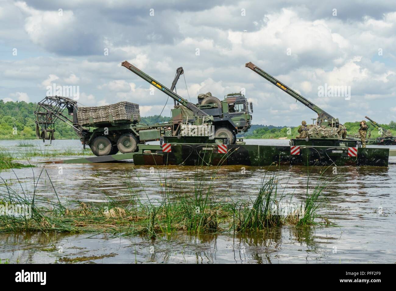 M3 amphibious bridging vehicle hi-res stock photography and images - Alamy