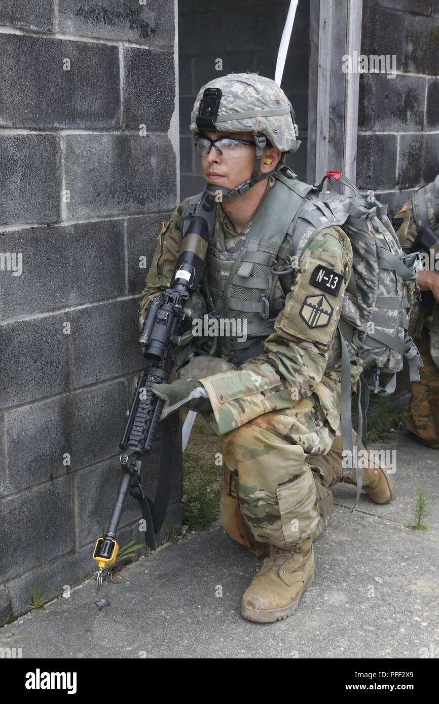 Alaska warrior leader course hi-res stock photography and images - Alamy