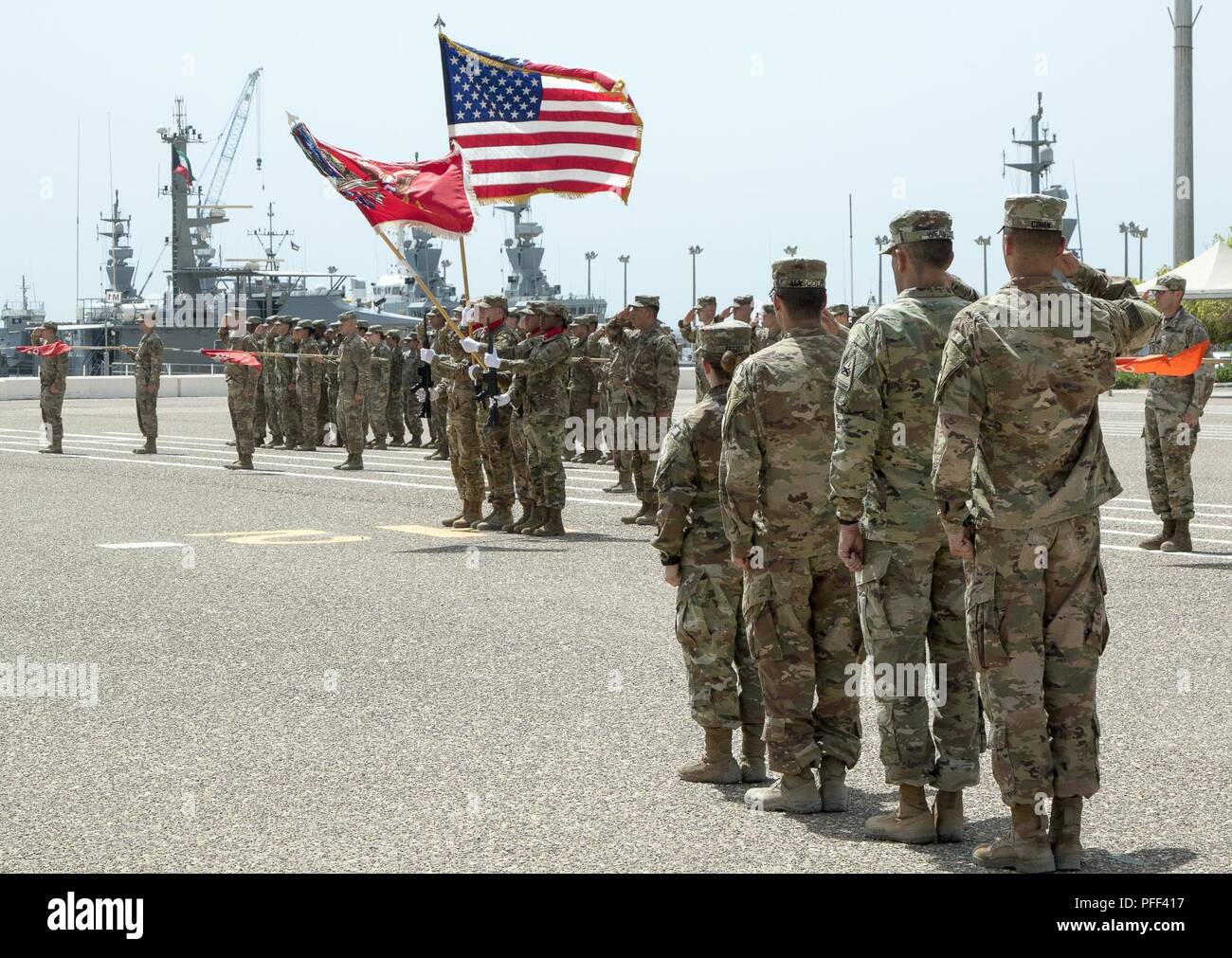 U.S. Army Soldiers with the 40th Brigade Engineer Battalion, 2nd ...