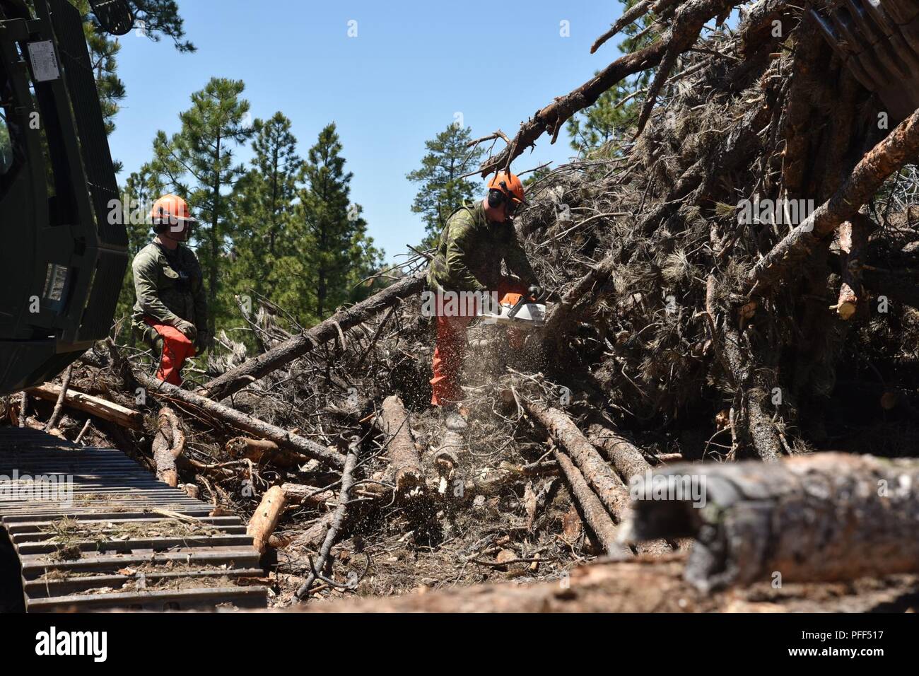 Soldiers from the 137th Transportation Company, Kansas Army National ...