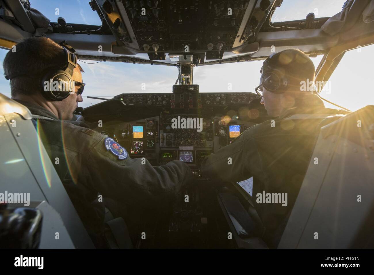 350th air refueling squadron hi-res stock photography and images - Alamy