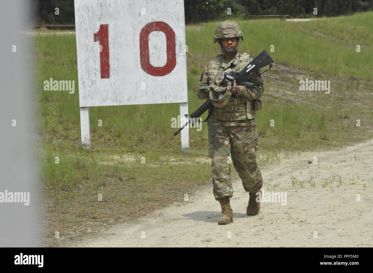 New annual rifle qualification hi-res stock photography and images - Alamy
