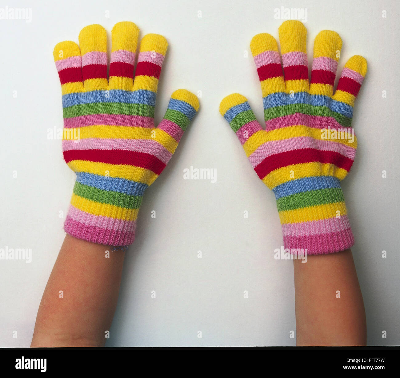 Colourful winter gloves hi-res stock photography and images - Alamy