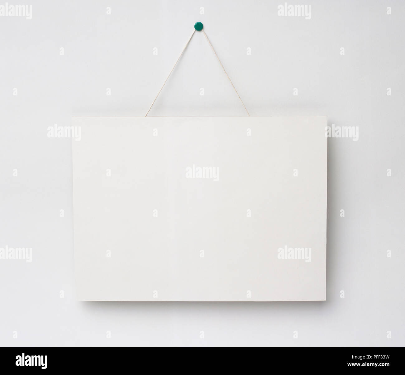 String and canvas hi-res stock photography and images - Alamy