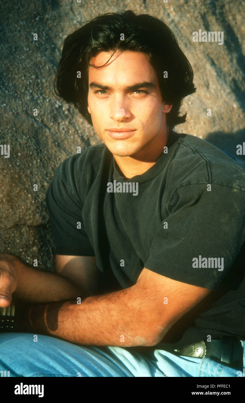 MOJAVE DESERT, CA - JULY 18: (EXCLUSIVE) Actor Johnathon Schaech poses ...