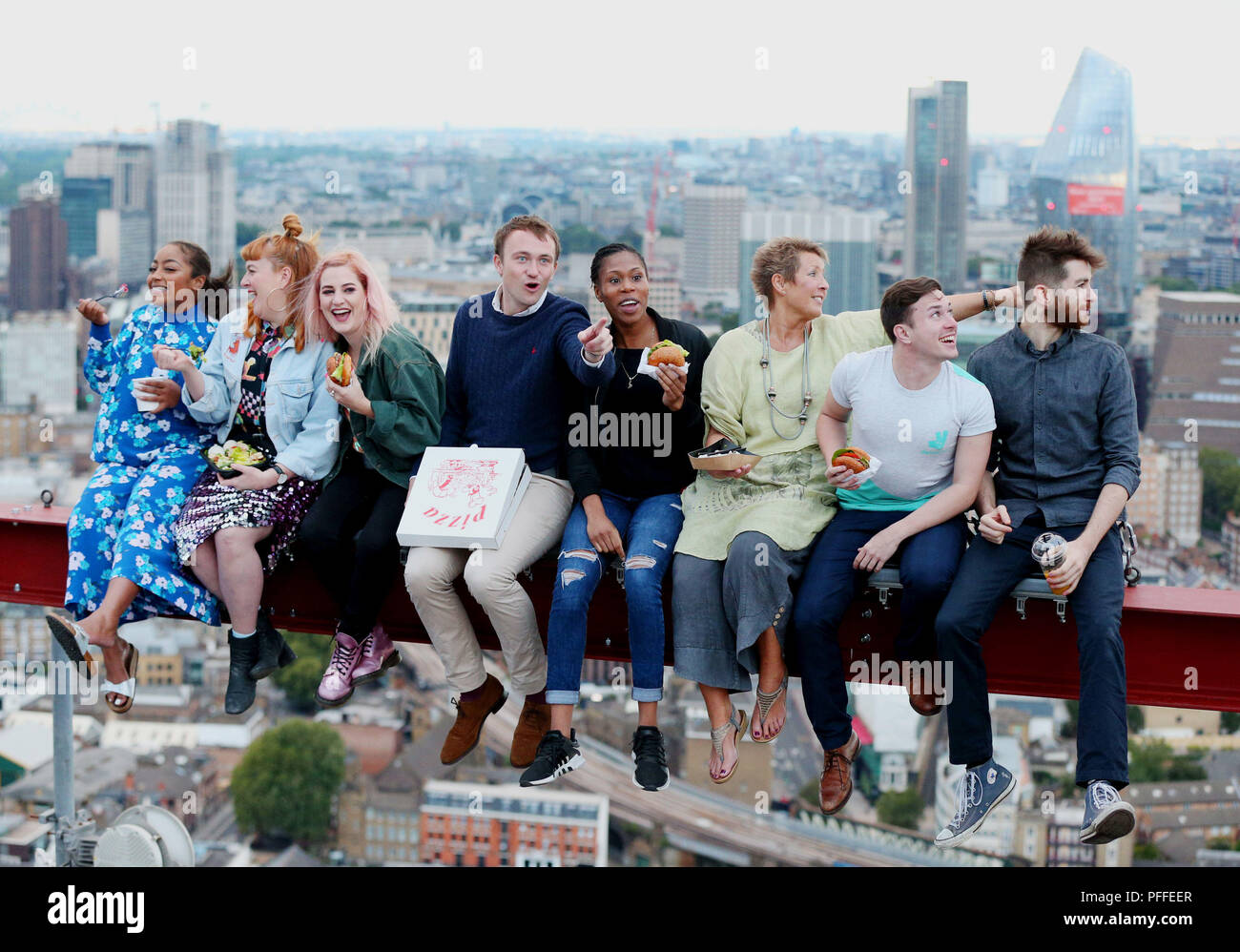 Lunch on skyscraper hi-res stock photography and images - Alamy