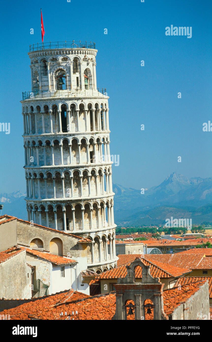 The leaning tower the cathedrals campanile hi-res stock photography and ...