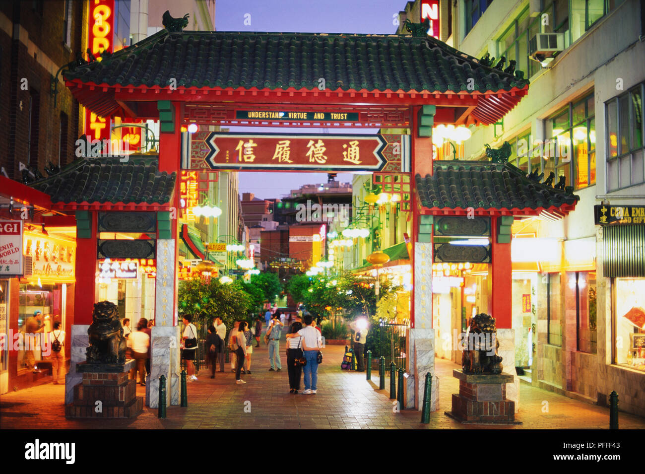 Australia, New South Wales, Sydney, Chinatown entrance in Dixon Street ...
