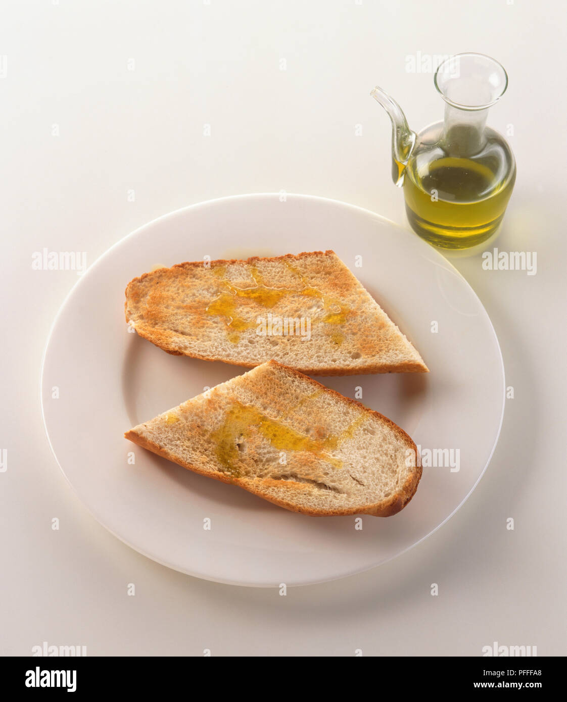 Tostada con aceite hi-res stock photography and images - Alamy