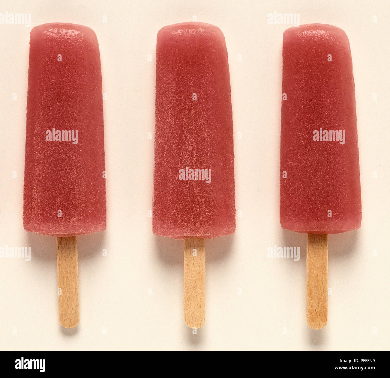 Ice row hi-res stock photography and images - Alamy