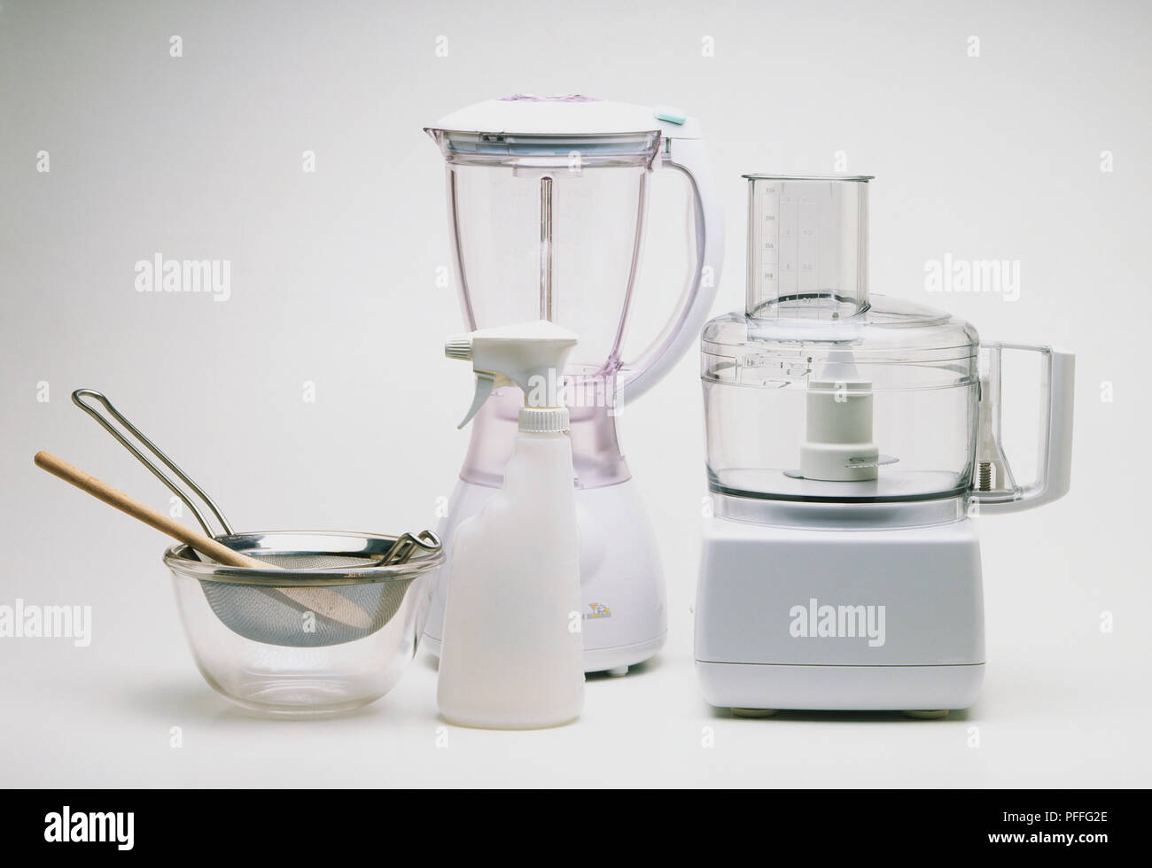 Kitchen appliances electrical hi-res stock photography and images - Alamy
