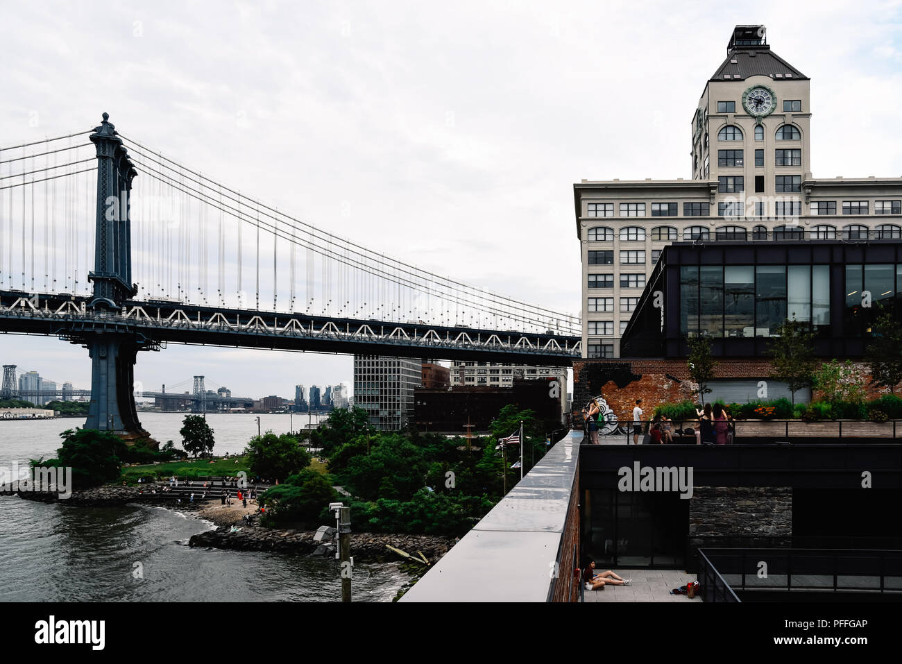New York City, USA - June 20, 2018: Scenic view of Manhattan Bridge ...