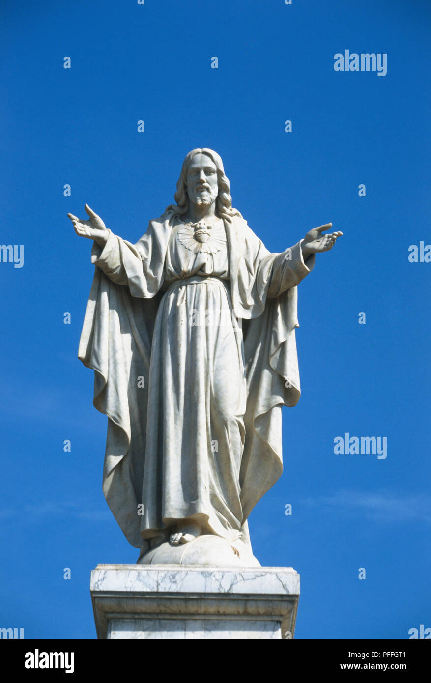 Statue of Jesus, Se Cathedral, Old Goa. The Se Cathedral was ordered to ...