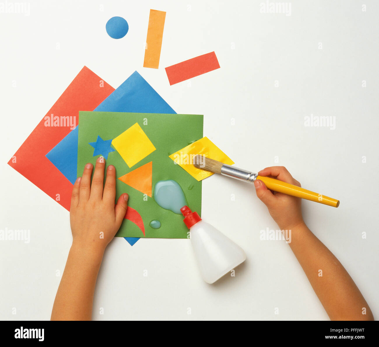 Gluing shapes hi-res stock photography and images - Alamy