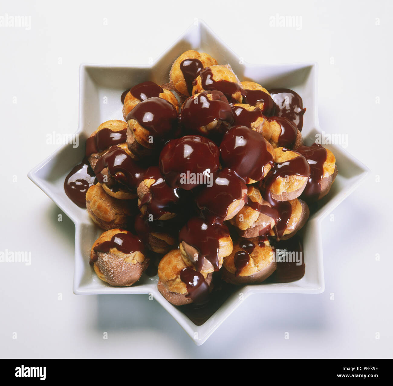 Food photography profiteroles hi-res stock photography and images - Alamy