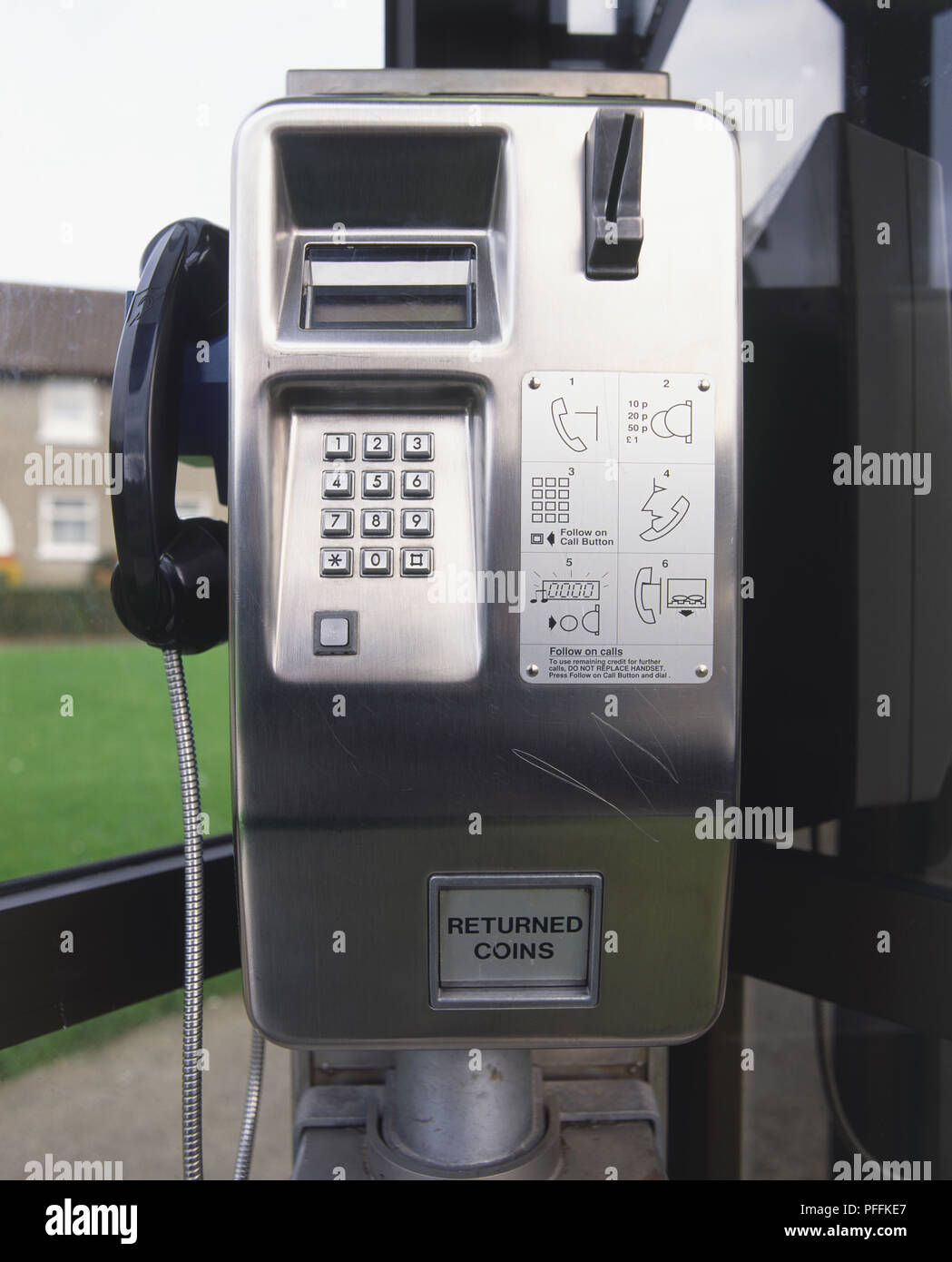 Phone boxes ireland hi-res stock photography and images - Alamy
