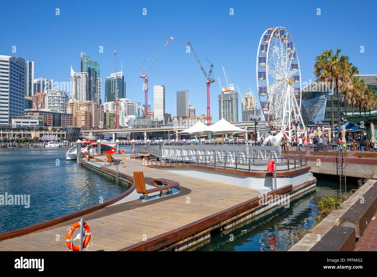 Ferris wheel in Darling harbour and Sydney city centre skyline,New ...