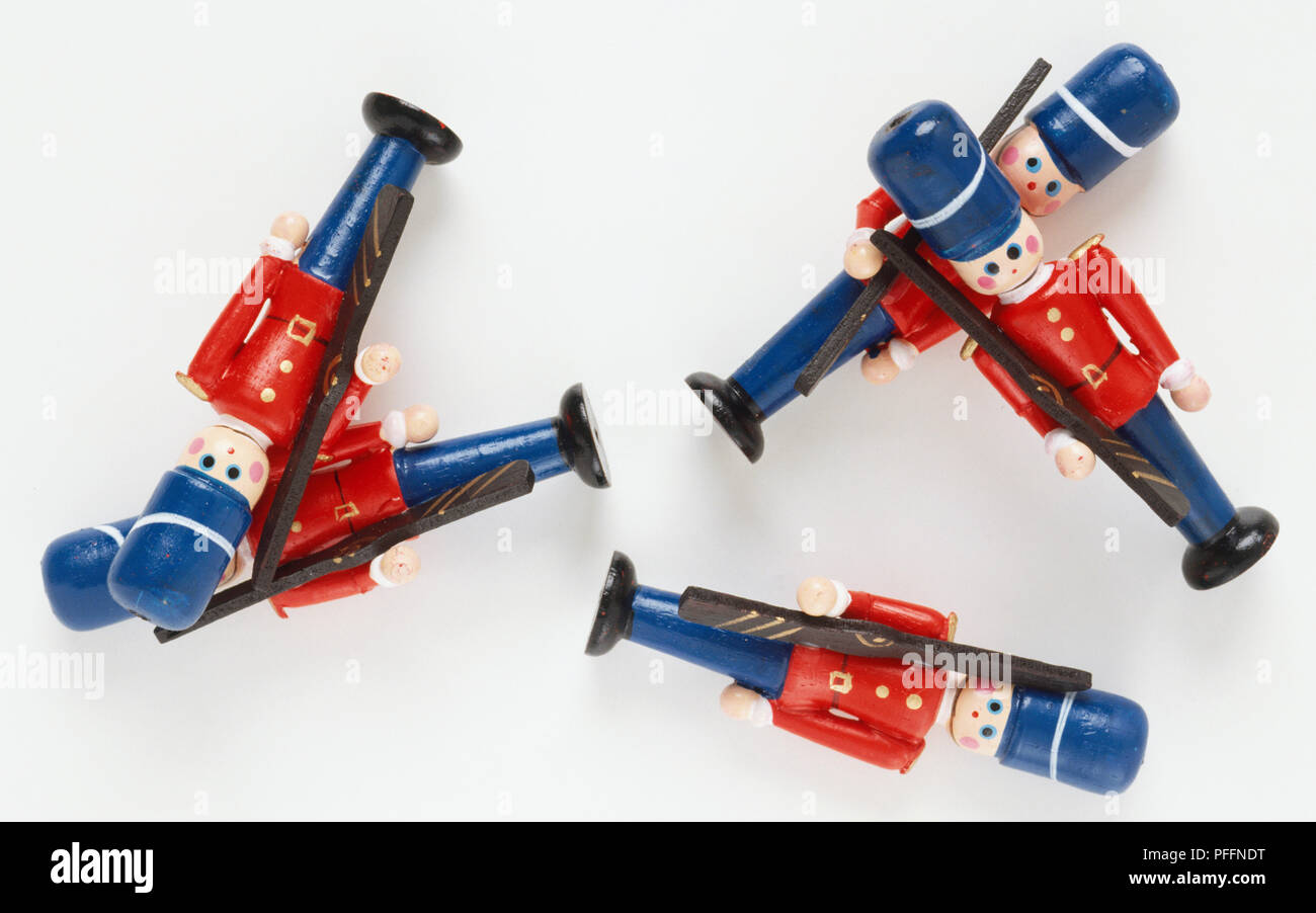 Boys playing toy soldiers hi-res stock photography and images - Alamy