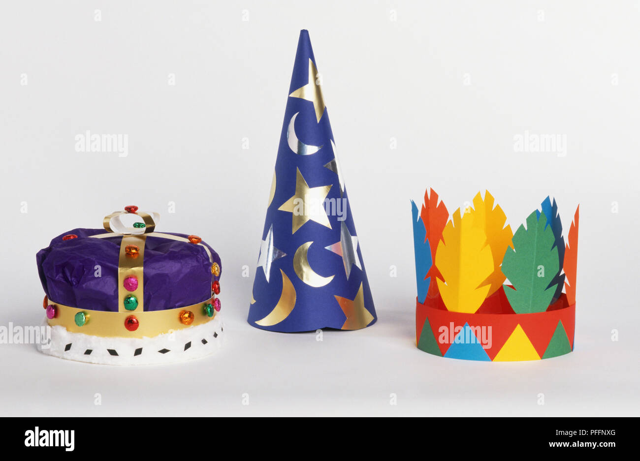 Kings crown hi-res stock photography and images - Alamy