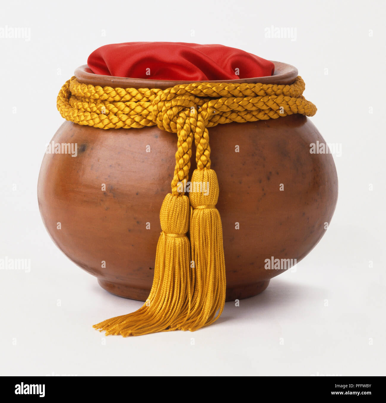 Gold braid hi-res stock photography and images - Alamy