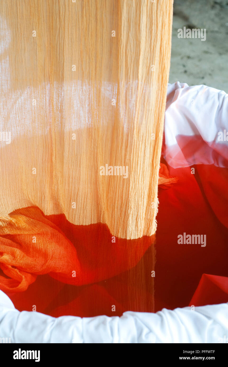 Dyeing cloth medieval hi-res stock photography and images - Alamy