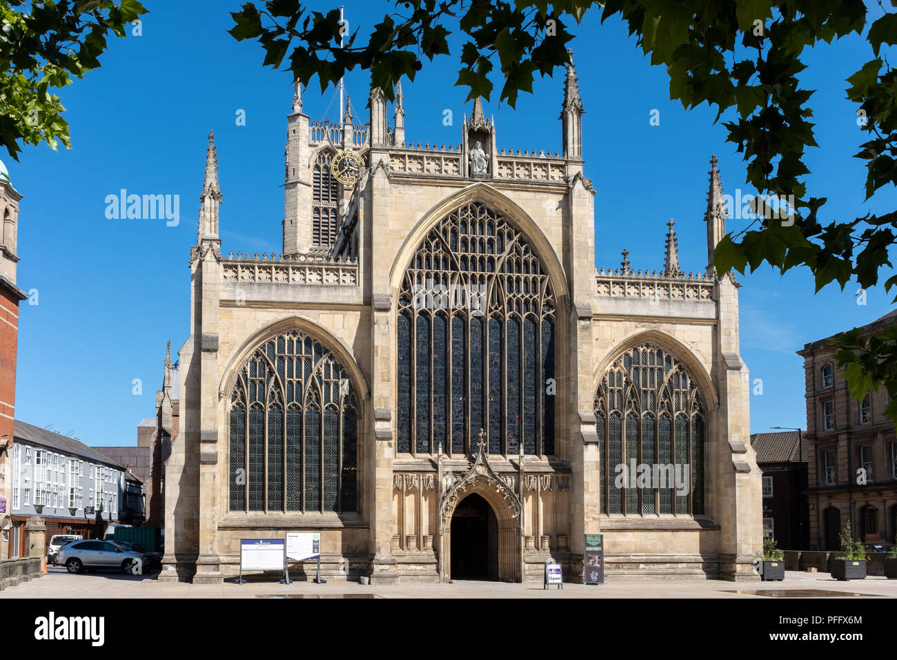 Holy trinity minster hull hi-res stock photography and images - Alamy