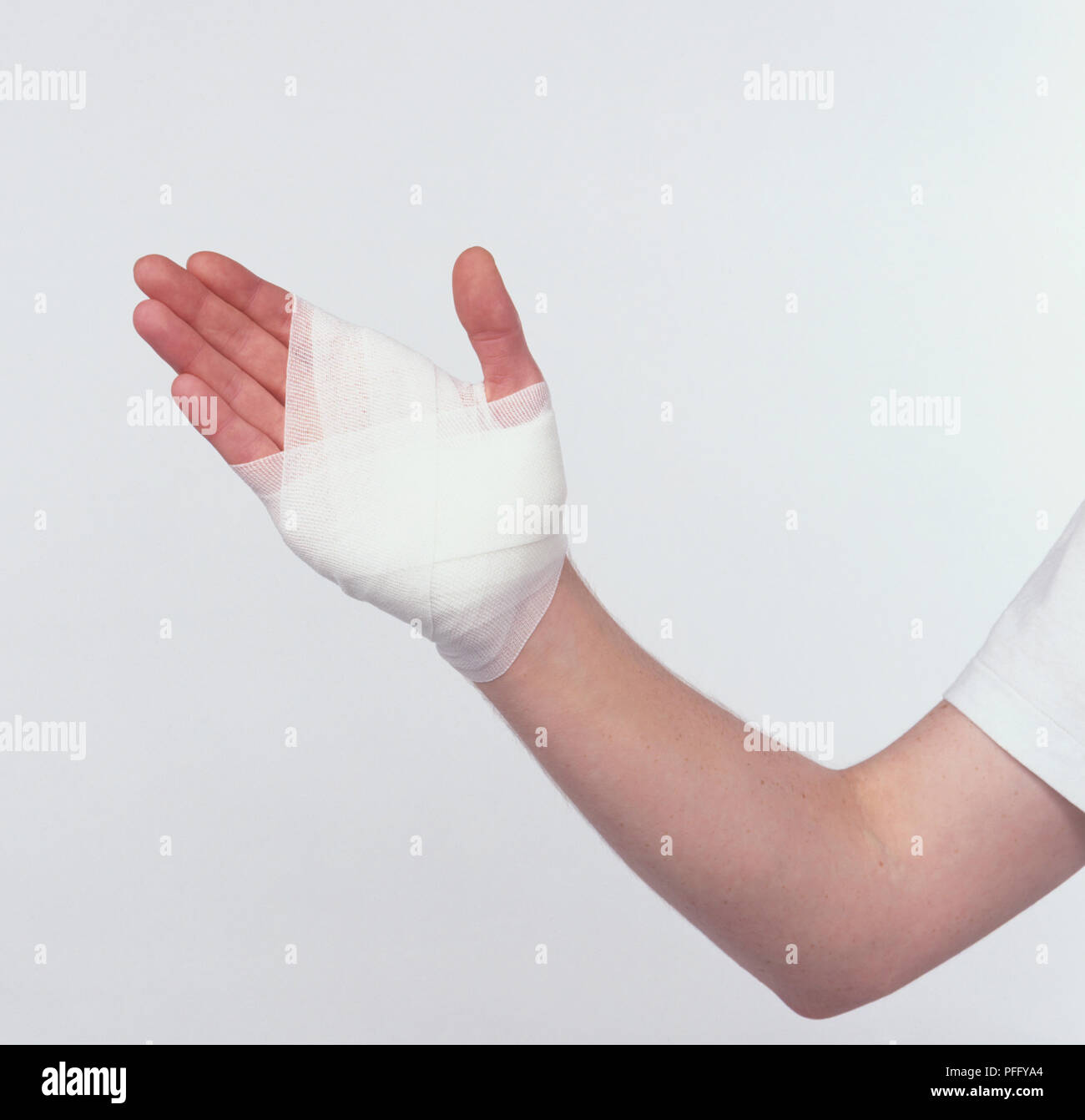 Bandaged hand close up hi-res stock photography and images - Alamy
