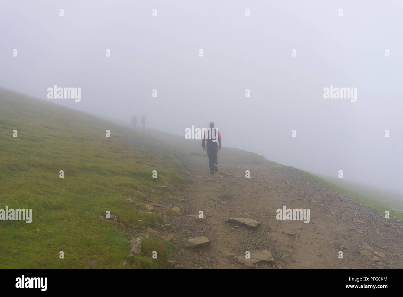 Summit of mount snowdon hi-res stock photography and images - Alamy
