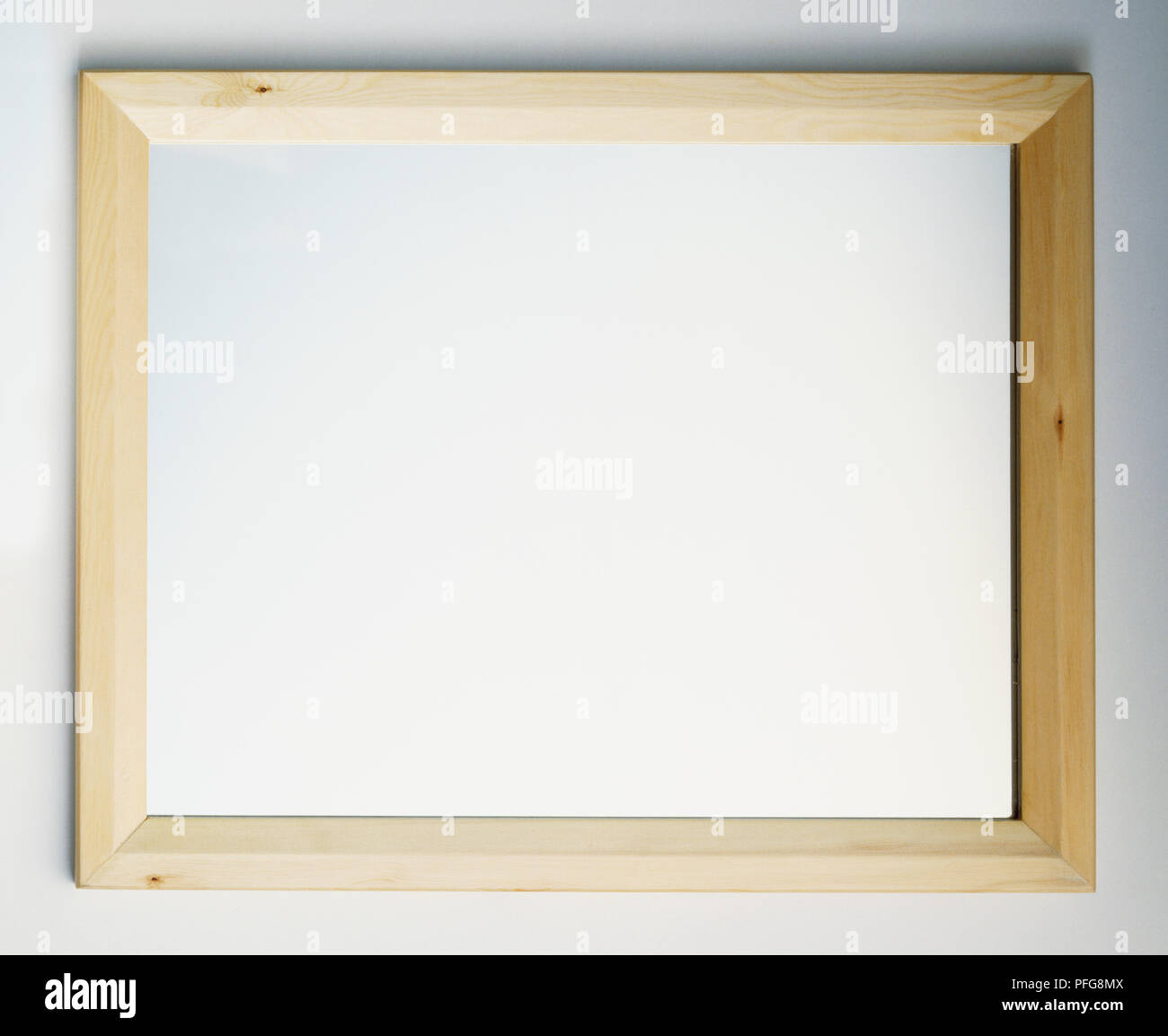 Horizontal rectangle frame hi-res stock photography and images - Alamy