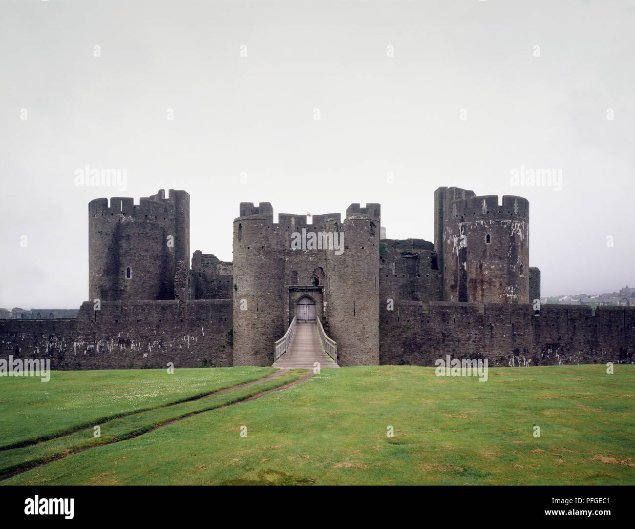 Concentric castle with the hi-res stock photography and images - Alamy