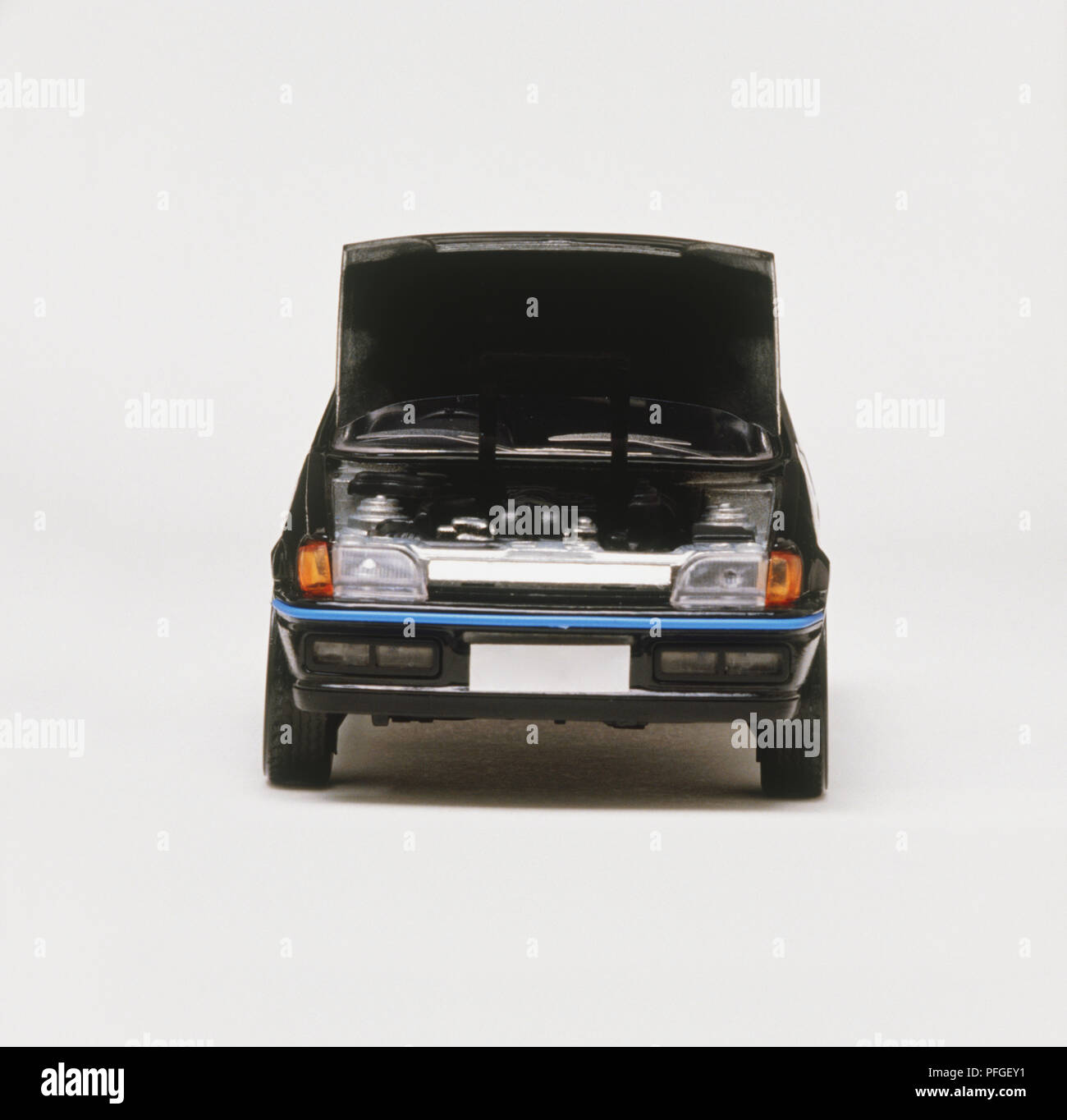 Open car bonnet background hi-res stock photography and images - Alamy