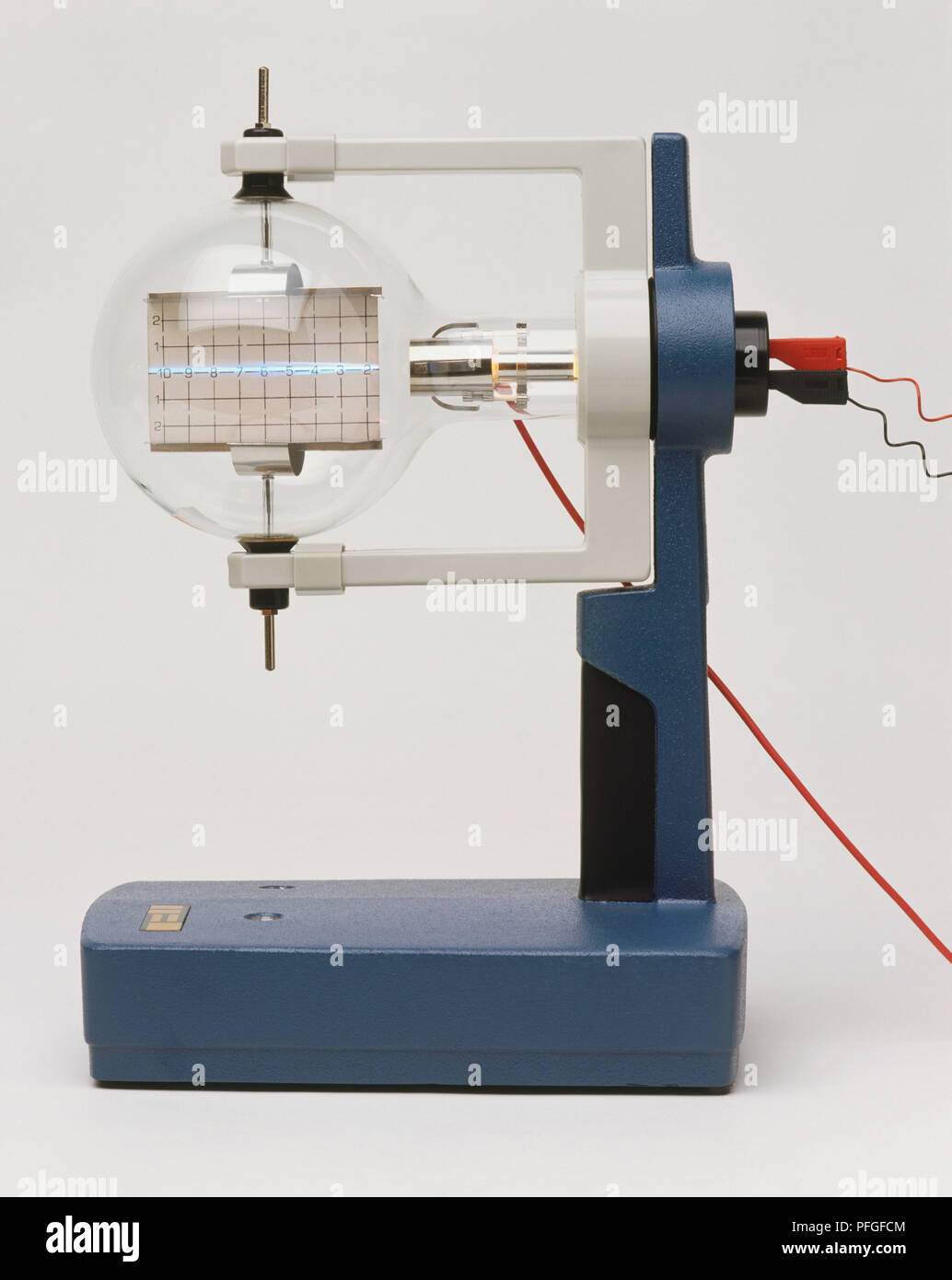 Cathode ray tube hi-res stock photography and images - Alamy